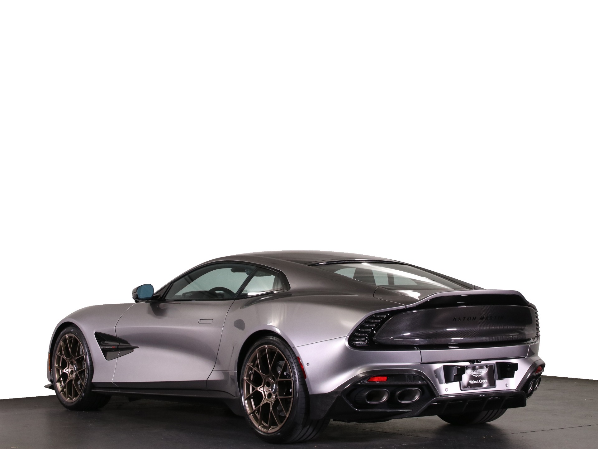 New 2025 Aston Martin Vanquish V12 For Sale ($563,400) | The New 2025 Aston Martin Vanquish V12 For Sale ($563,400) | The